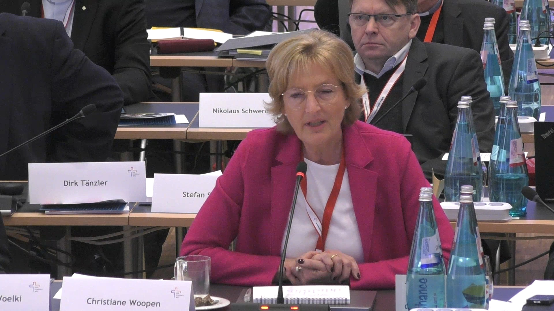 Medizinethikerin Christiane Woopen unterstützt "Umgang mit ...