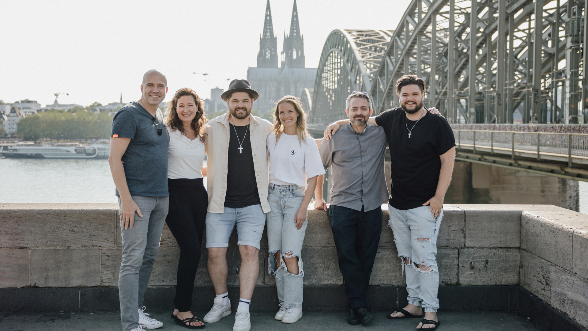 "Lothar Kosse Band" und "Koenige & Priester" bei "One Heart" im Kölner ...