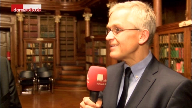 Bischof Dr. Stefan Oster SDB im Interview - DOMRADIO.DE