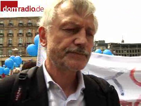 Pfarrer Franz Decker zur Demonstration der Wohlfahrtsverbände - DOMRADIO.DE