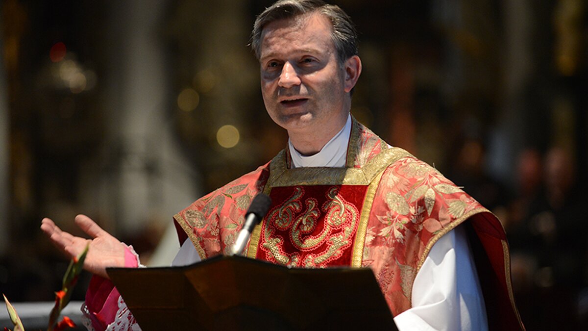 Chorvesper mit Generalvikar Markus Hofmann - DOMRADIO.DE