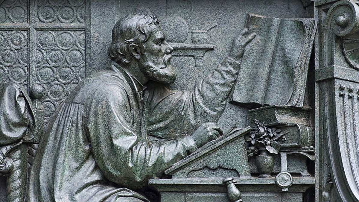 Prof. Dr. Josef Freitag - DOMRADIO.DE