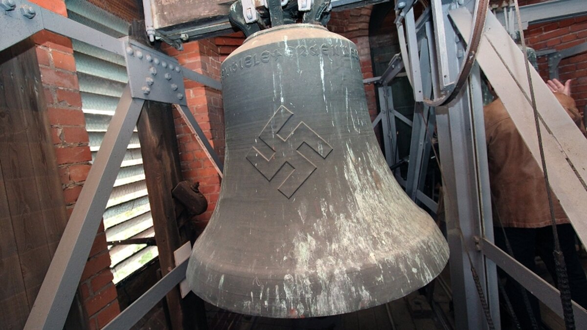 Nazi-Glocke in Schweringen wird künstlerisch umgestaltet | DOMRADIO.DE
