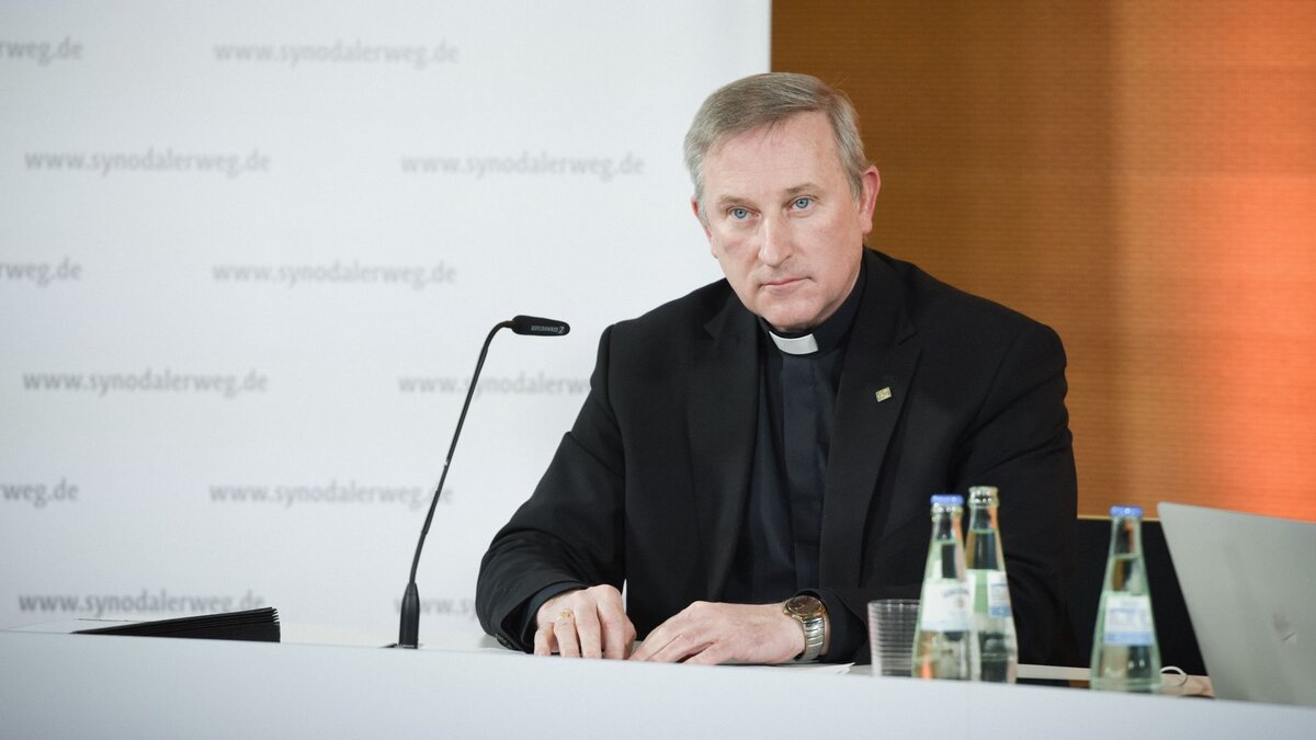 Offizial und Weihbischof Theising wird 60 Jahre alt | DOMRADIO.DE