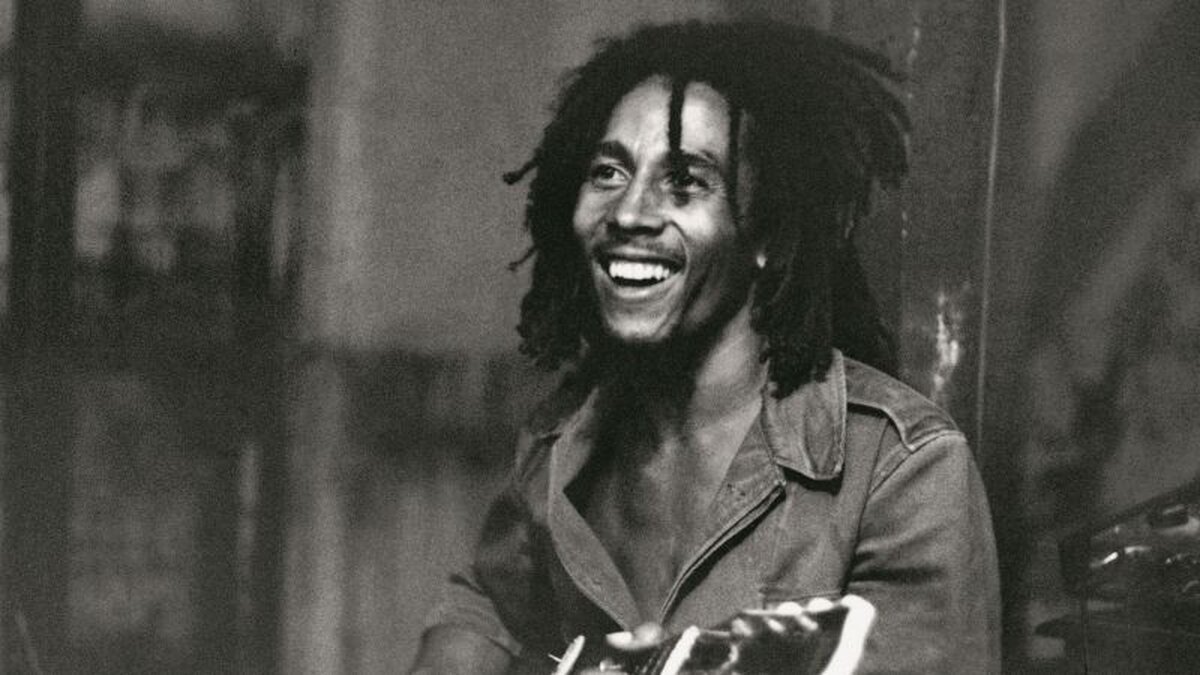 Hits from Heaven: Bob Marley - War | DOMRADIO.DE