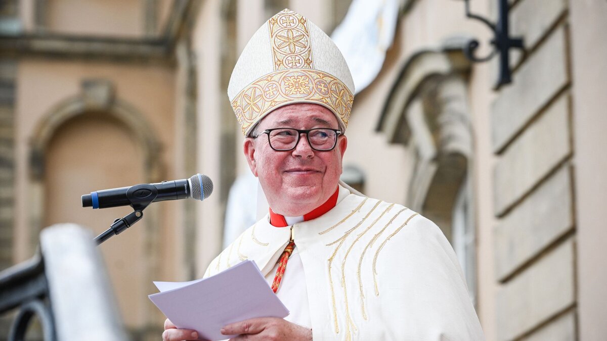 Kardinal Hollerich fordert zu persönlichem Glaube auf - DOMRADIO.DE