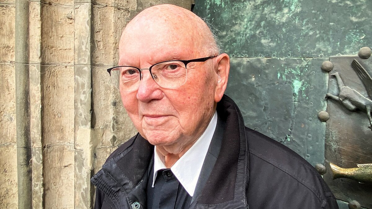 Magdeburgs Altbischof Leo Nowak wird 95 Jahre alt - DOMRADIO.DE