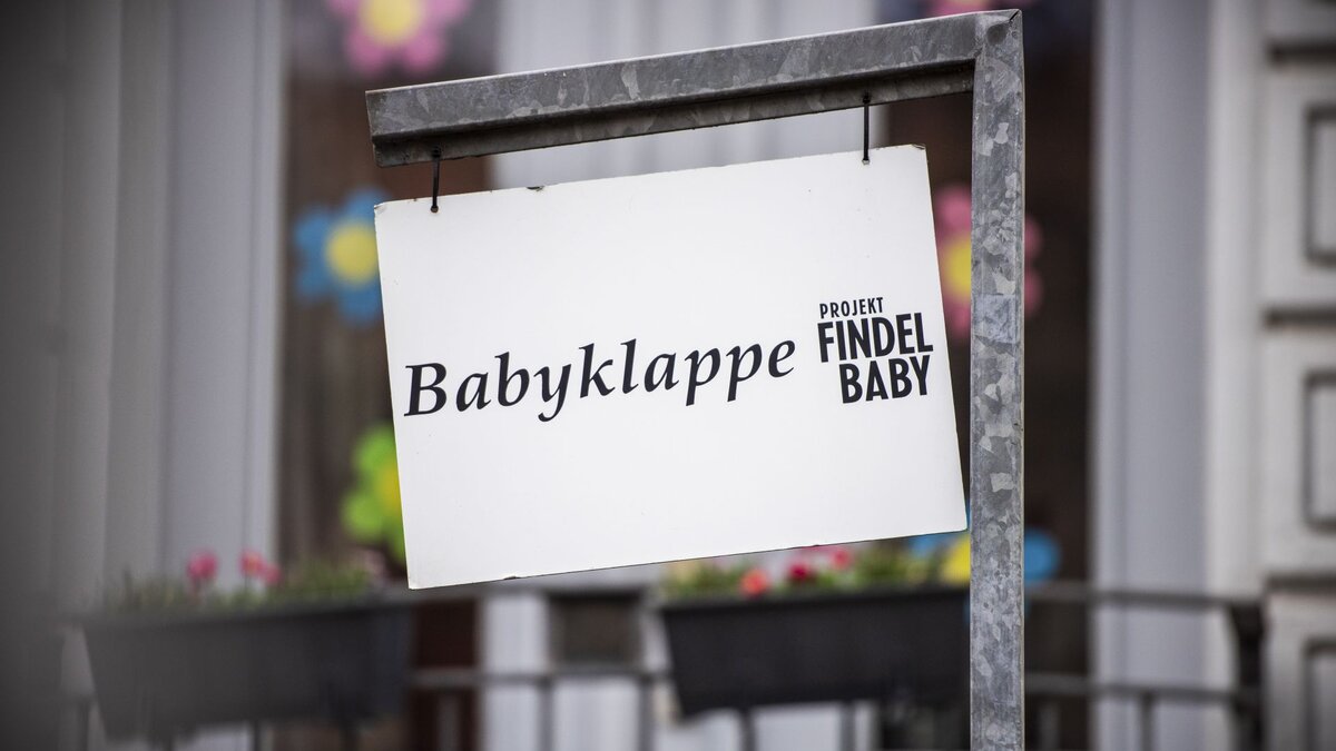 Vor 25 Jahren startete Deutschlands erste Babyklappe | DOMRADIO.DE
