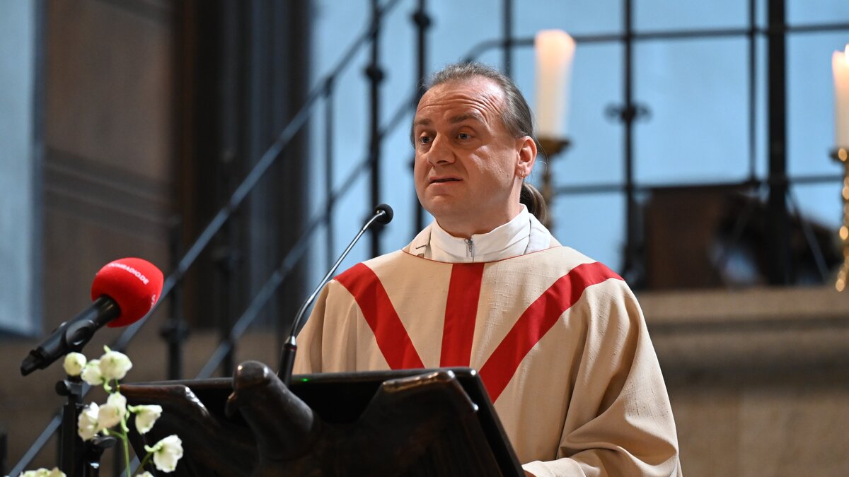 Pater Christof Wolf SJ - DOMRADIO.DE