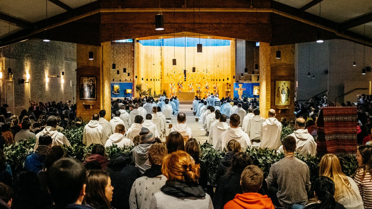 Domkapitular ist fasziniert von der Taizé-Gemeinschaft | DOMRADIO.DE