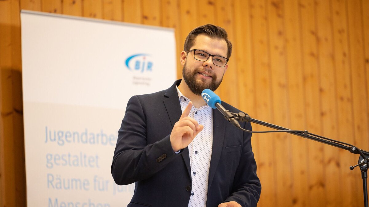 Katholischer Jugend-Dachverband in Bayern bestätigt Vorsitzenden ...