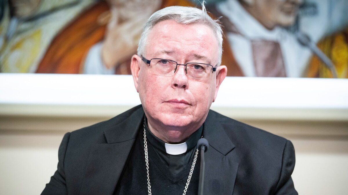 Kardinal Hollerich wagt einen Ausblick auf die Weltsynode - DOMRADIO.DE