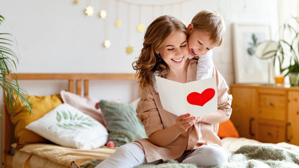 Seit rund 100 Jahren wird Muttertag gefeiert | DOMRADIO.DE