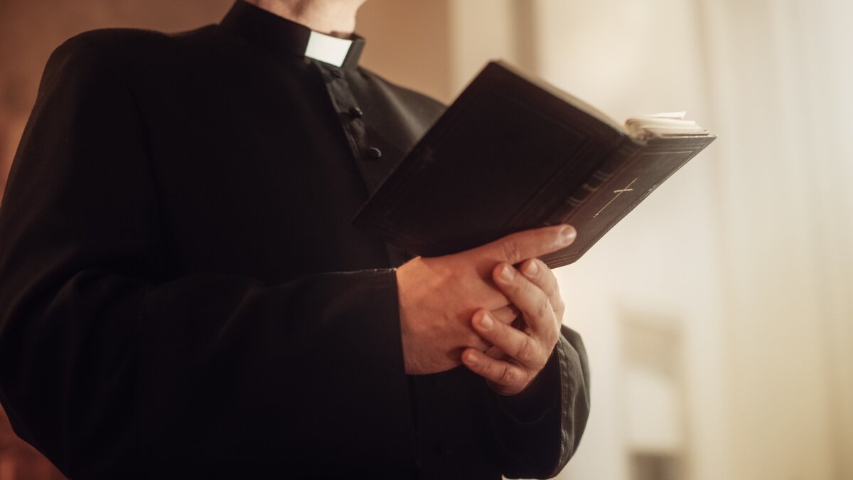 Studie offenbart Schwächen in Priesterausbildung | DOMRADIO.DE