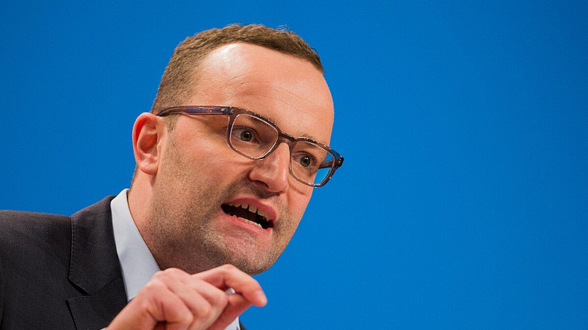 Spahn: Kirche soll sich mehr aus der Tagespolitik heraushalten ...