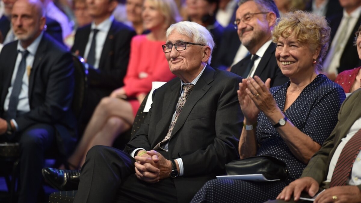 Der Philosoph der Bundesrepublik Jürgen Habermas wird 95 | DOMRADIO.DE
