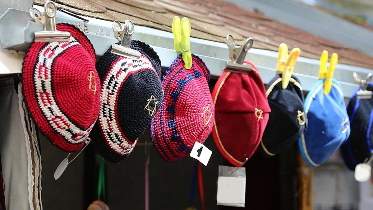 Neue Dialogplattform will jüdisches Leben sichtbarer machen - DOMRADIO.DE