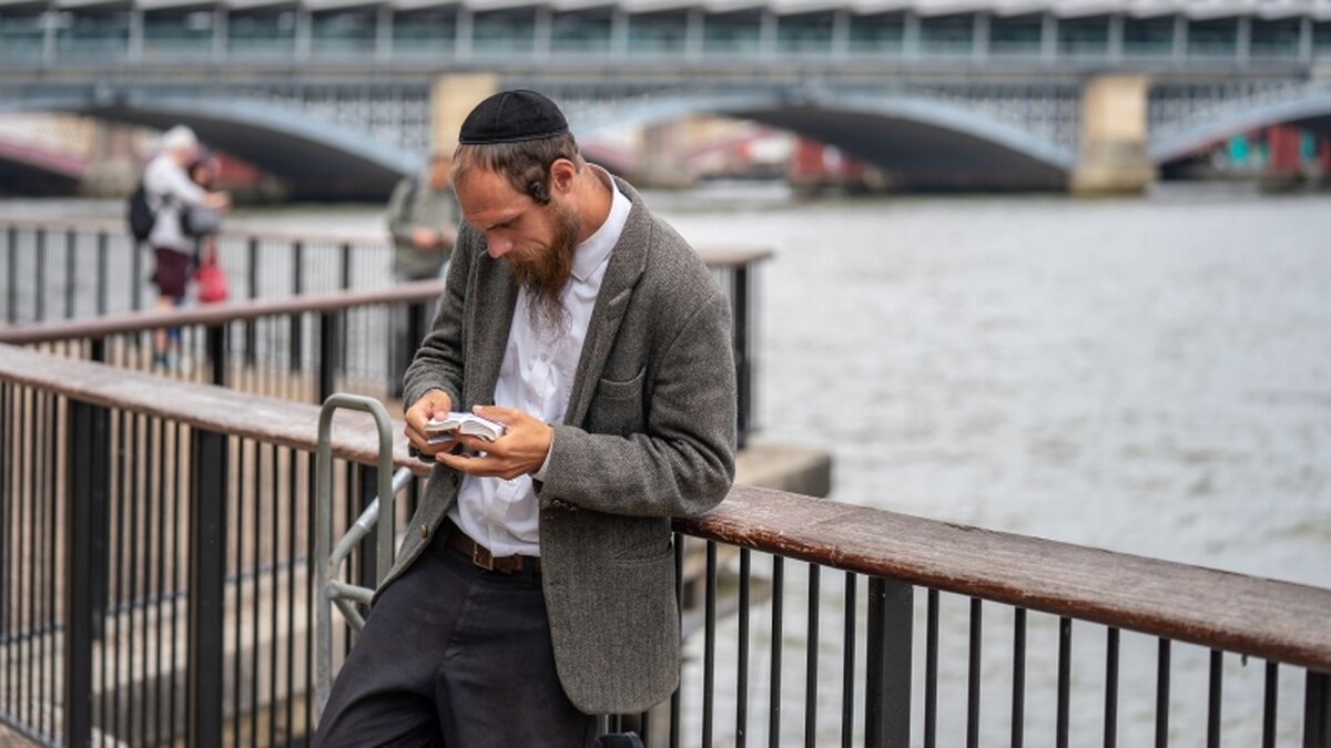Bericht zeigt neuen Höchststand antisemitischer Vorfälle | DOMRADIO.DE