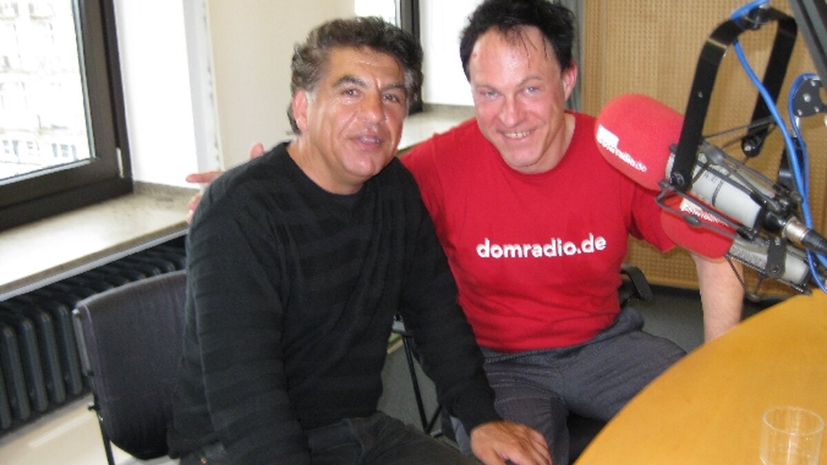 Markus Reinhardt im Studio | DOMRADIO.DE