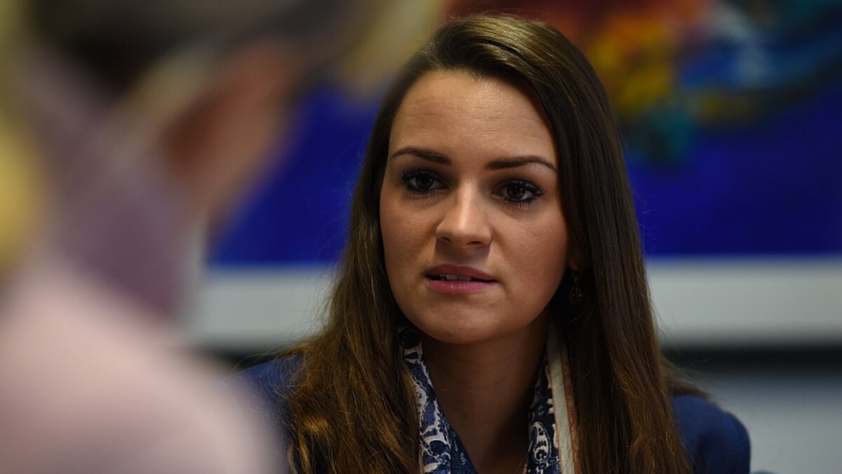 "Miss Germany" Lena Bröder blickt auf ihre Amtszeit zurück | DOMRADIO.DE