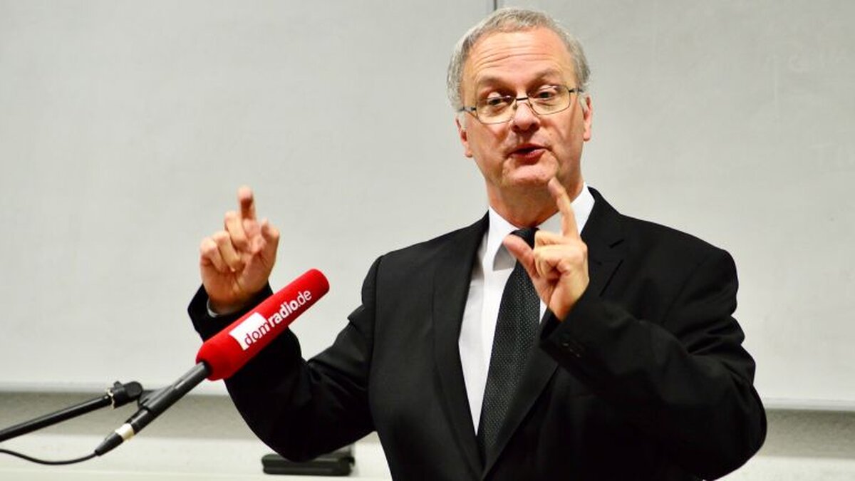 Prof. P. Dr. Markus Schulze SAC | DOMRADIO.DE