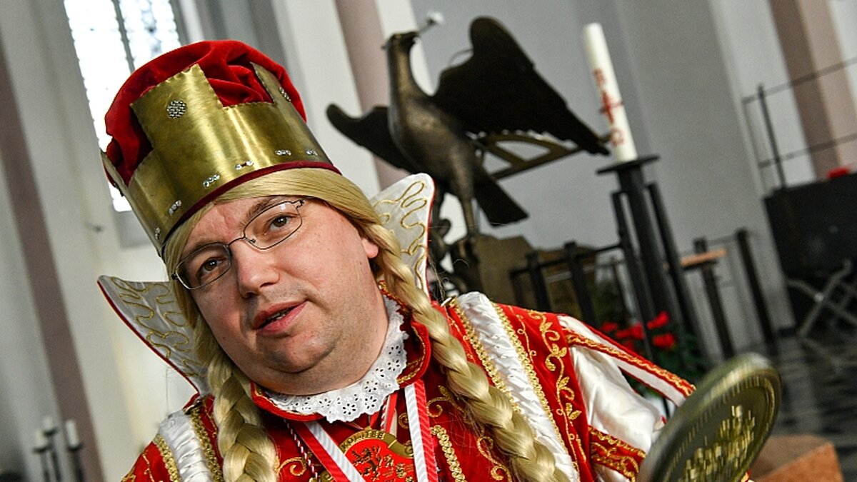 Jungfrau aus "ökumenischem" Dreigestirn im Interview - DOMRADIO.DE