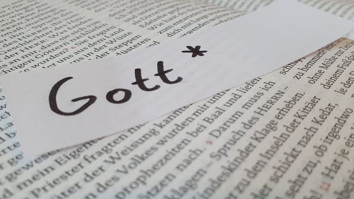 Ausstellung zu Geschlechtervielfalt in Gottesvorstellungen | DOMRADIO.DE