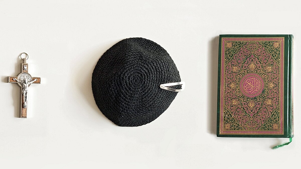 Theaterstück "City of Faith" über Glaubensvielfalt - DOMRADIO.DE